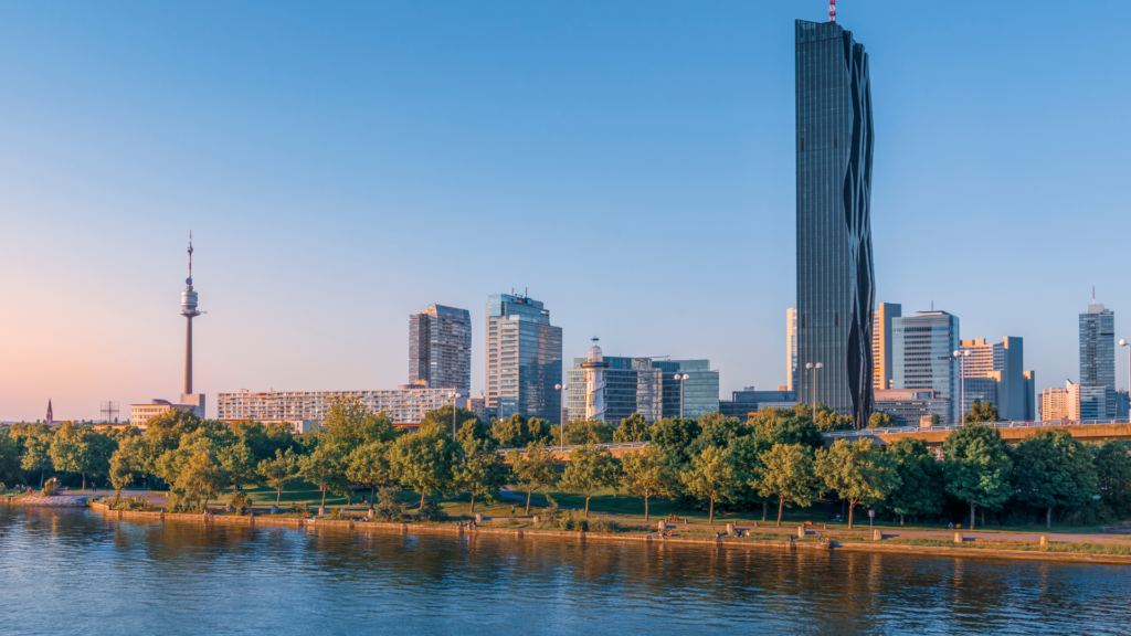 Making it safer to swim in urban lakes and rivers - Interreg Central Europe