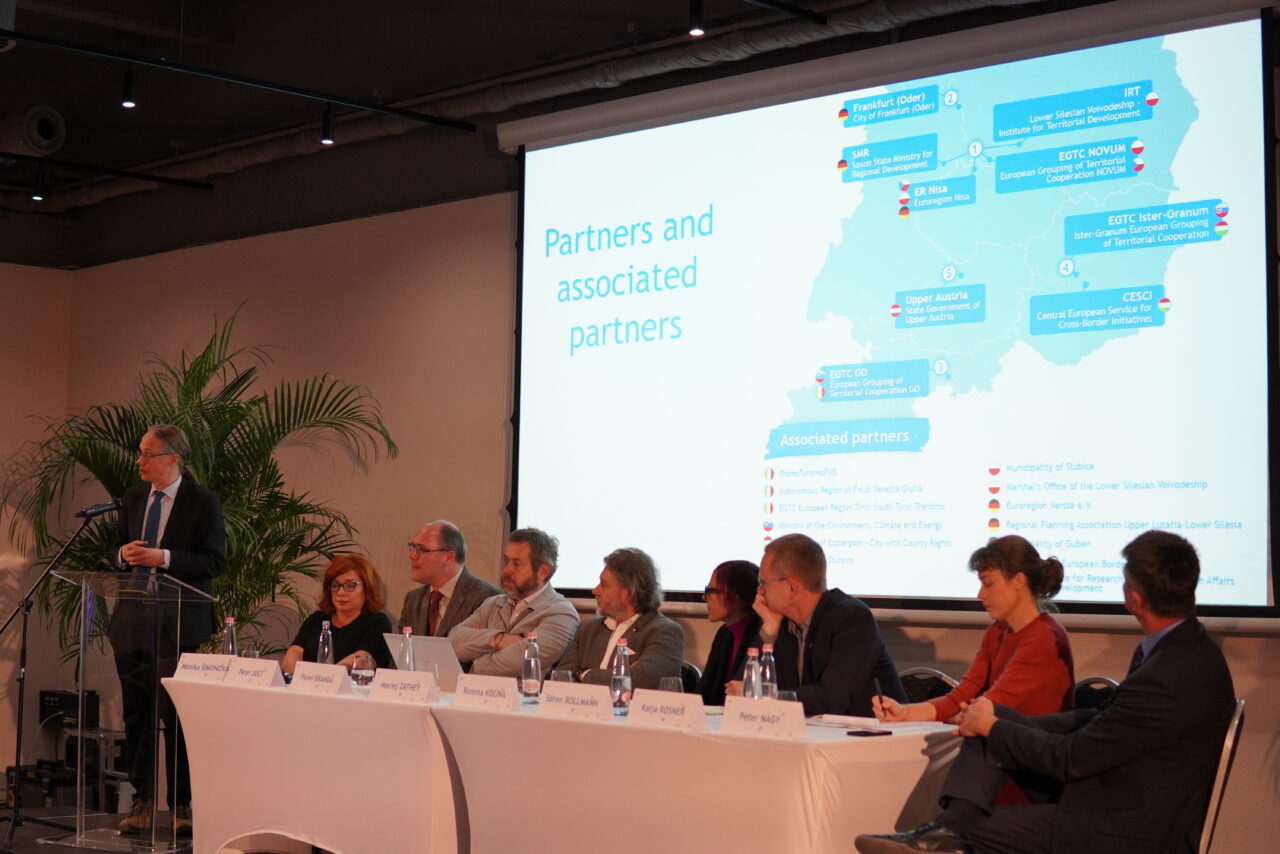 Highlights from the BorderLabs CE Kick-Off Conference - Interreg ...